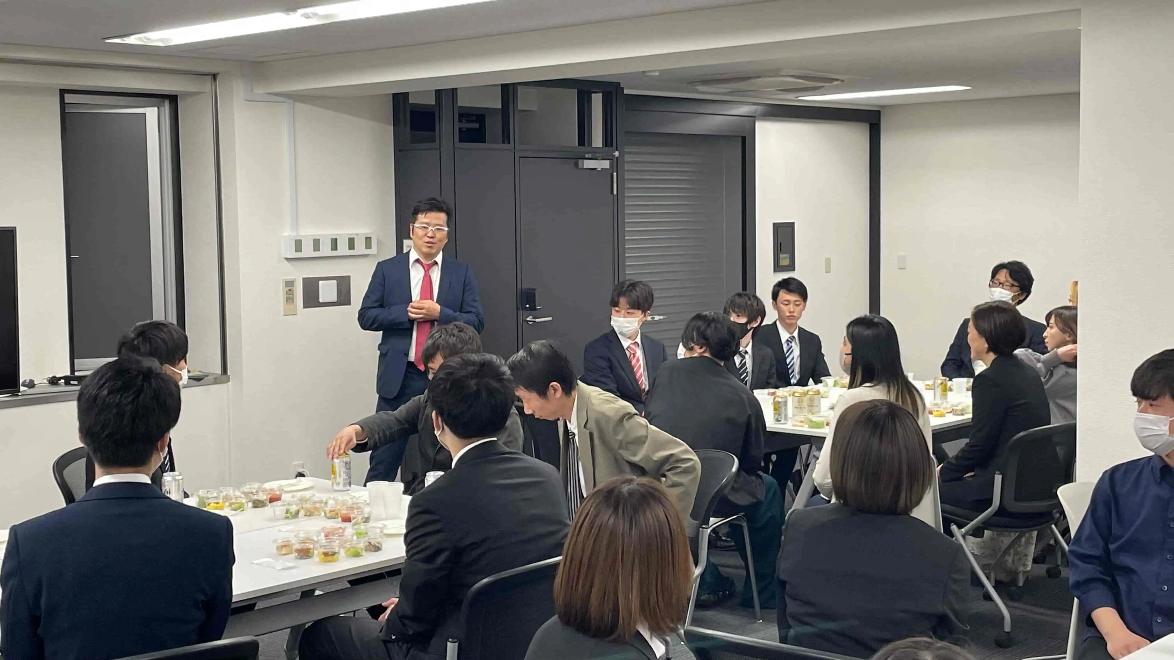 2023年入社式に密着！挨拶から歓迎会までの一日 | 株式会社LYZON